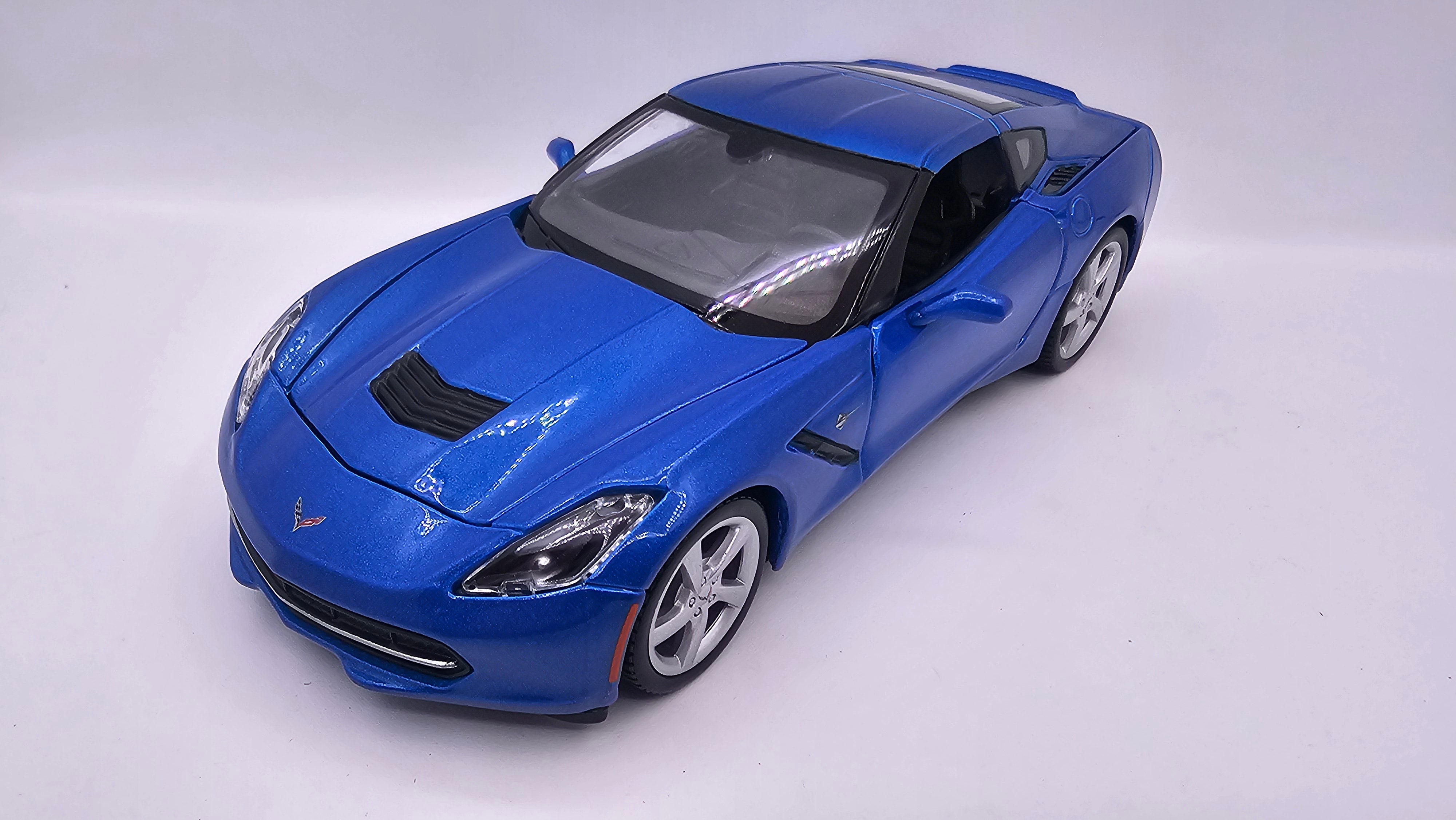 Chevrolet Corvette Stingray 2014 - Escala 1/24 - Maisto (sin caja ...
